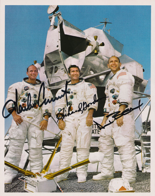 Apollo 12 Crew signed Photo