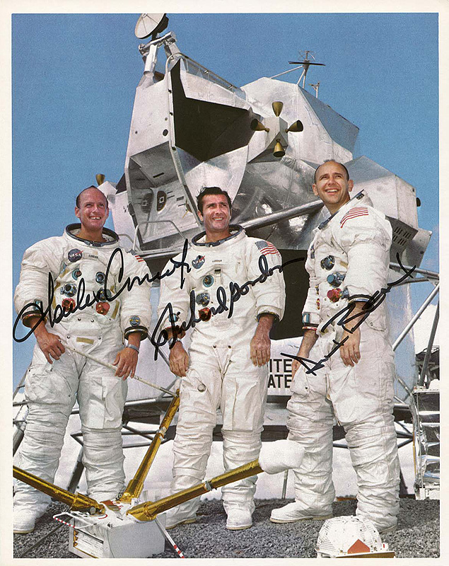 Apollo 12 Astronauts And Names